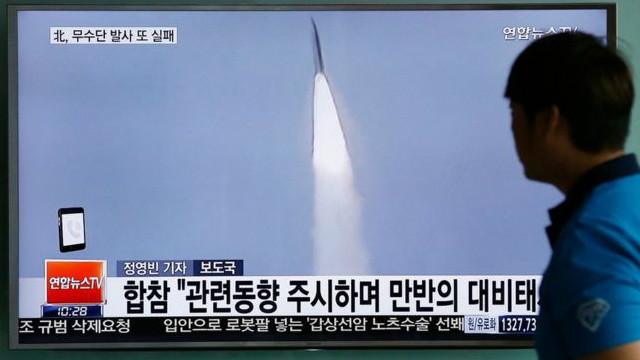 كوريا الشمالية تفشل في إطلاق صاروخ باليستي من غواصة Bbc News عربي