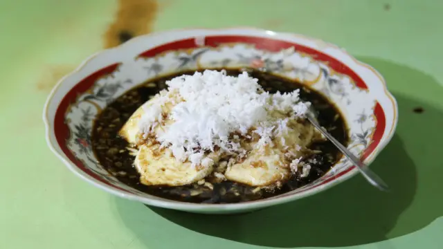 Minuman daun kopi dan yogurt susu kerbau ala Minang - BBC News Indonesia