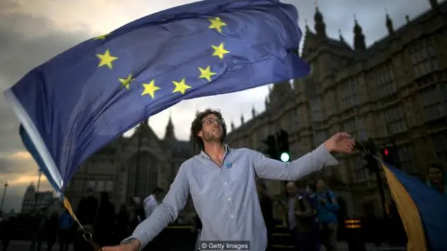 Tenaga kerja muda Eropa alami dampak buruk akibat Brexit - BBC News ...