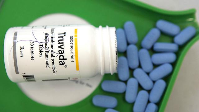 Mengapa obat pencegah HIV sulit didapat di Indonesia? - BBC News Indonesia