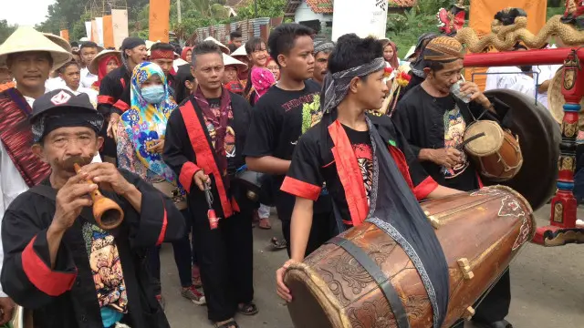 Masjid di Tubaba Lampung dibangun tanpa kubah dan menara - BBC News ...