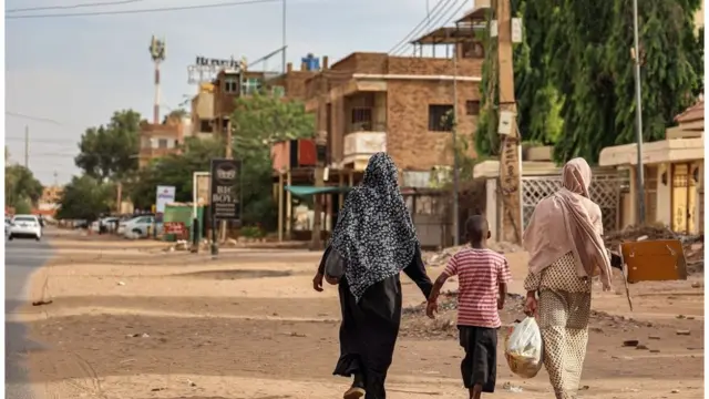 Konflik Sudan: 15 WNI dievakuasi ke rumah aman KBRI Khartoum, sembilan ... Konflik Sudan: 15 WNI dievakuasi ke rumah aman KBRI Khartoum, sembilan ...
