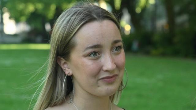 جنسی ہراسانی: انگلینڈ کے سکولوں میں لڑکیوں کی جانب نامناسب رویہ عام ...