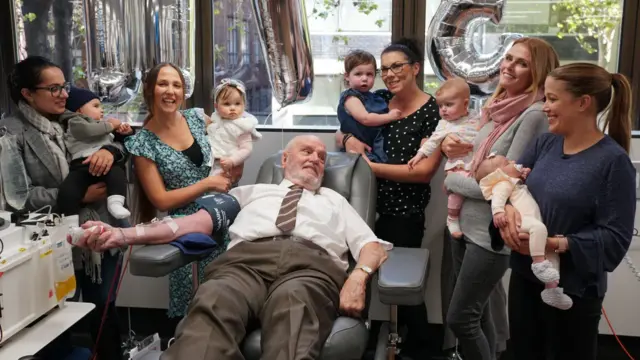 Quién fue James Harrison, el "hombre del brazo de oro" que les salvó la ...