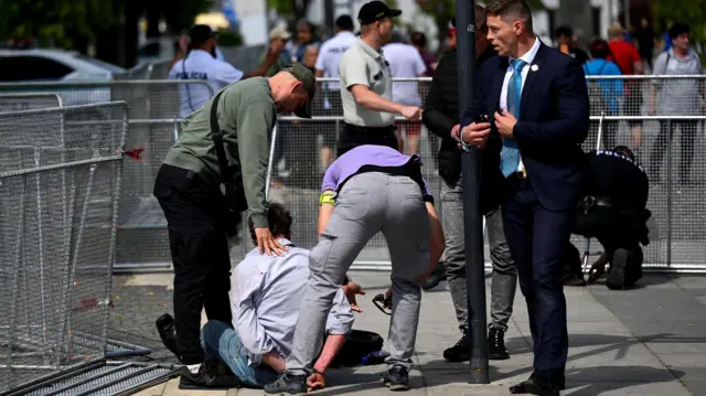 Slovakia prime minister shot: Robert Fico condition no longer dey 'life ...