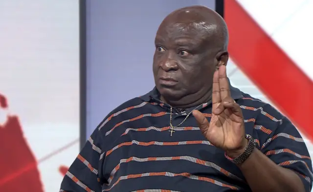 ‘Nkunda gutamba ‘slow’, kugira [mme] ndamwiyegereze!’ – Ikiganiro na Domitien Ndayizeye yatwara ...