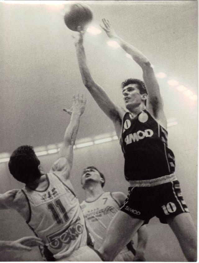 Milenko Savović, legendarni košarkaš Partizana: Panker pod obručima ...