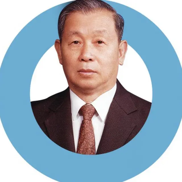 Cómo el tailandés Chaleo Yoovidhya construyó el imperio de Red Bull, la ...