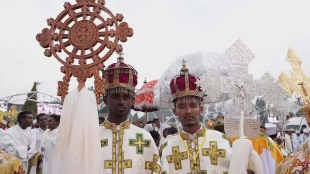 በመስቀል አደባባይ የተካሄደው የደመራ በዓል አከባበር በምስል - BBC News አማርኛ