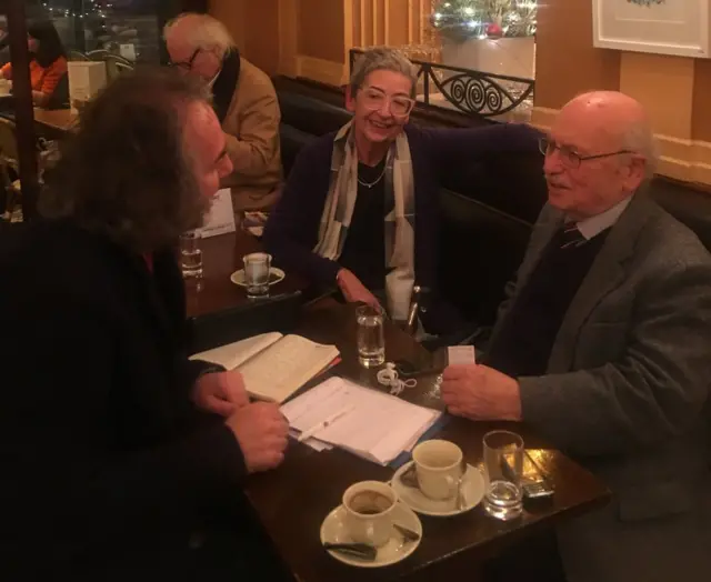 İngiltere ve ABD'nin darbeyle devirdiği İran Başbakanı Musaddık’ın ...