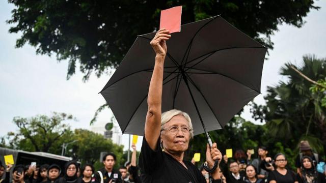 Pemilu 2024: Mengapa Prabowo-Gibran ‘menang‘ di tengah banyaknya tuduhan isu antidemokrasi ...