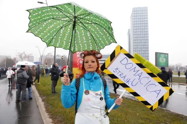 Buran dan u Srbiji: Blokade, obustava rada, protest i u Jagodini uoči ...