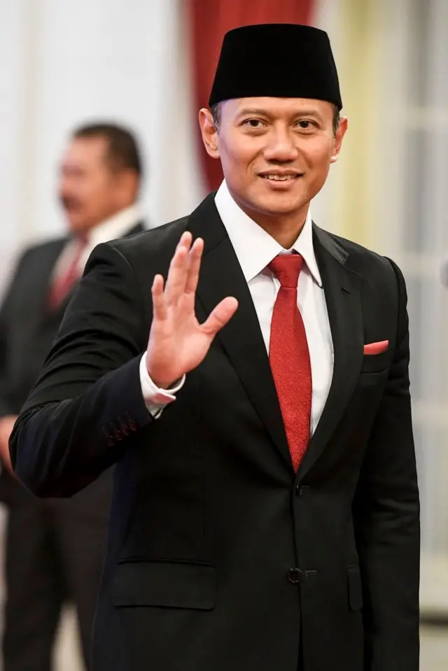 Pilpres 2024: Apa motif politik Jokowi mengangkat AHY sebagai Menteri ATR dalam kabinetnya ...