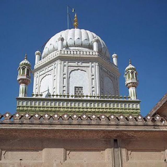 الیکشن 2024: پاکستان میں پیروں اور گدی نشینوں کی سیاست کا تصور کب آیا ...