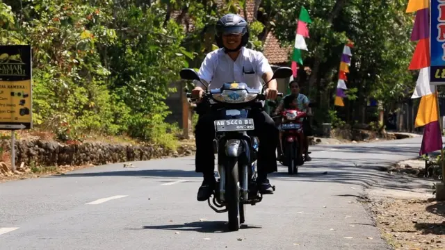 Sempat mencoba bunuh diri, pria di Gunung Kidul bangkit dengan dukungan keluarga - BBC News ...