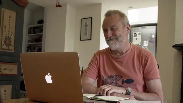 Virus corona: Apa dampak Covid-19 bagi otak manusia? - BBC News Indonesia