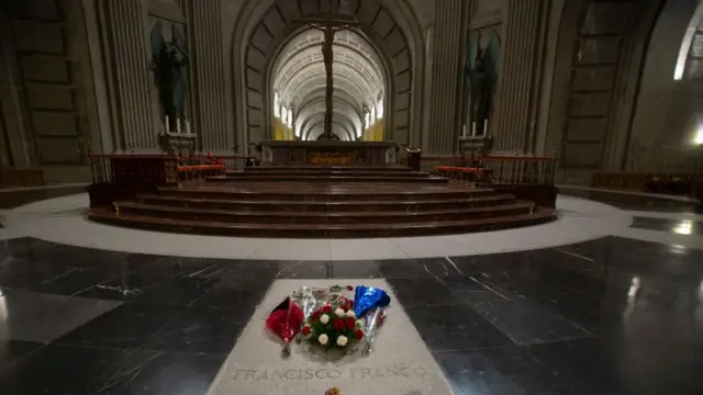 "Yo embalsamé el cadáver de Francisco Franco" - BBC News Mundo