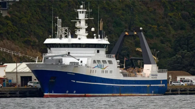 Para detektif yang berburu gunung berapi bawah laut - BBC News Indonesia