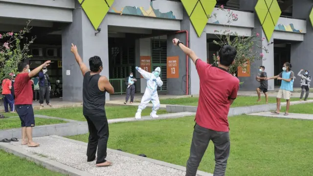 Natal dan tahun baru: Tingkat hunian RS Covid-19 hampir 100%, epidemiolog desak 'tindakan luar ...