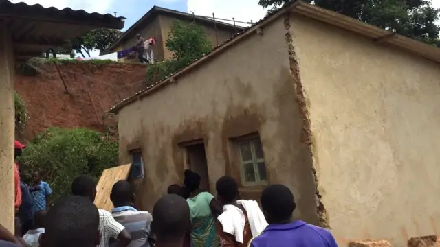 Rwanda: Mu mvura yaraye iguye hapfuye 'abantu 16', benshi bari mu nzu ...