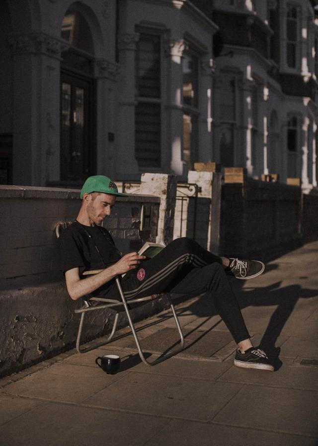 Virus corona dan lockdown: Kisah fotografer yang menemukan keintiman dengan para tetangganya ...