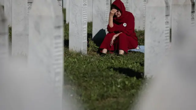 Rat u Bosni i Hercegovini i ratni zločini: „Negiranje da je u Srebrenici bilo genocida je ...