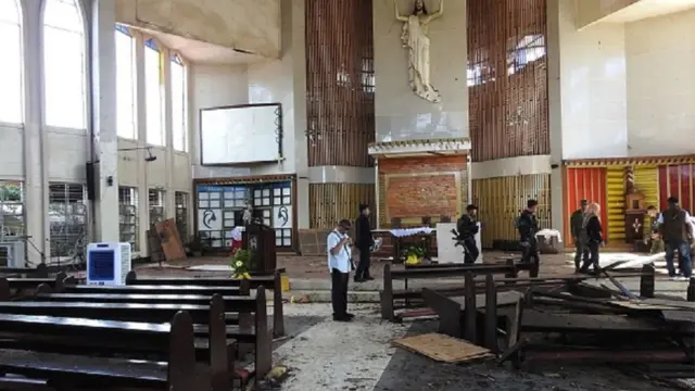 Diyakini pelaku serangan bom di gereja Katolik di Filipina 'tiru' aksi di Surabaya - BBC News ...