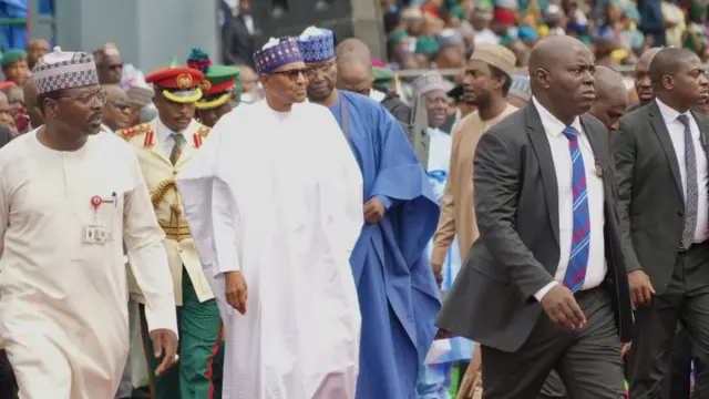 Bola Tinubu inauguration: Pictures of how Tinubu swearing in ceremony happun - BBC News Pidgin
