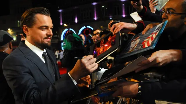 Cuál es el origen de los autógrafos y cómo se convirtieron en una ...