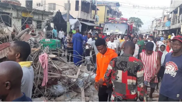 Ebute Metta collapsed building: Ibadan Street three-storey fall trap ... Ebute Metta collapsed building: Ibadan Street three-storey fall trap ...