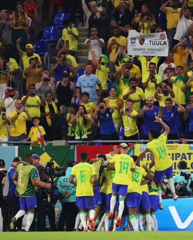 Mundial: la genial jugada de 10 pases con la que Brasil venció a Suiza ...