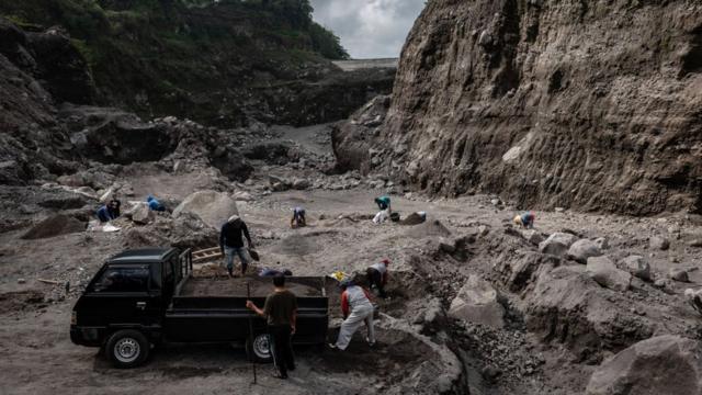 Gunung Merapi masih alami aktivitas kegempaan yang tinggi, bagaimana ...