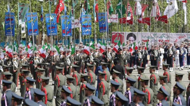 Iran-Israel: Israel 'serang balik' Iran – Citra satelit ungkap ...