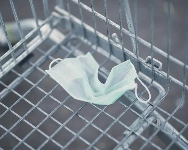 Virus corona: Hari-hari janggal di London timur - kisah fotografer yang mengabadikan situasi ...