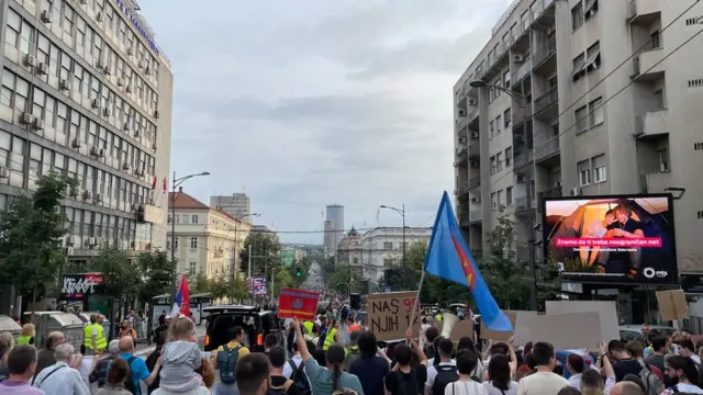 „Srbija protiv nasilja". Protesti u više gradova Srbije, demonstranti ...