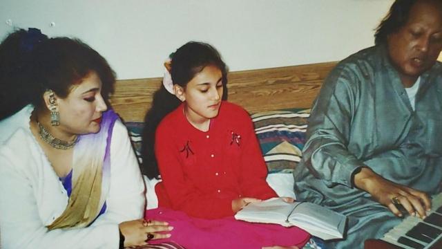 نصرت فتح علی خان: دربار لسوڑی شاہ پر قوالی سے شہنشاہ قوالی تک کا سفر ...