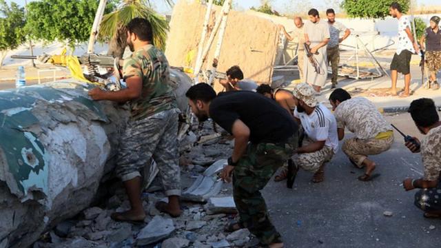 Syrte : reprise des derniers bastions de l'EI - BBC News Afrique