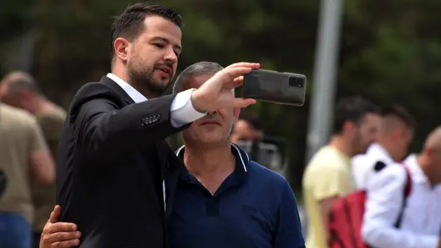 Parlamentarni izbori u Crnoj Gori: Trka bez pravog pobednika, stranke znaju samo sa kim neće u ...