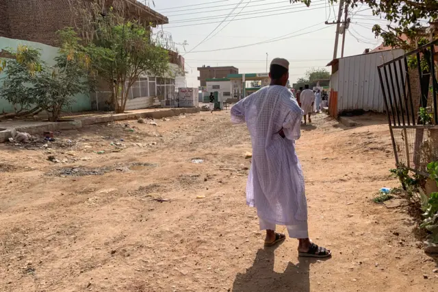 اشتباكات السودان مشاهد من العاصمة الخرطوم مع استمرار القتال لليوم