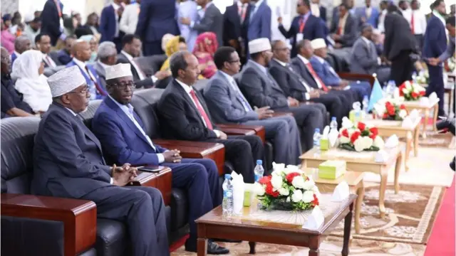 Labo sano ka dib maxaa u qabsoomay dowladda Xasan Sheekh, maxayse ka ...