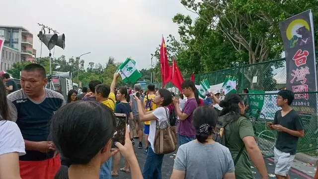 中國新歌聲台大爆衝突 兩岸交流還可持續嗎 - BBC News 中文