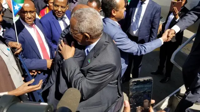 Hoggaanka ONLF oo lagu soo dhaweeyay Addis Ababa - BBC News Somali