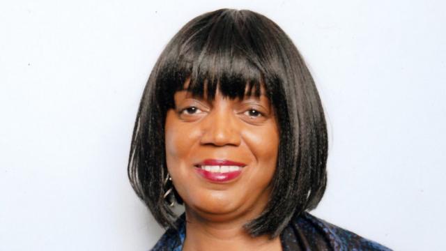 ‘Minha família pensava que meu câncer era contagioso’ - BBC News Brasil