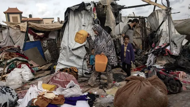 Izrael i Palestinci: Više od 20 žrtava u novom napadu na kamp u Rafi ...