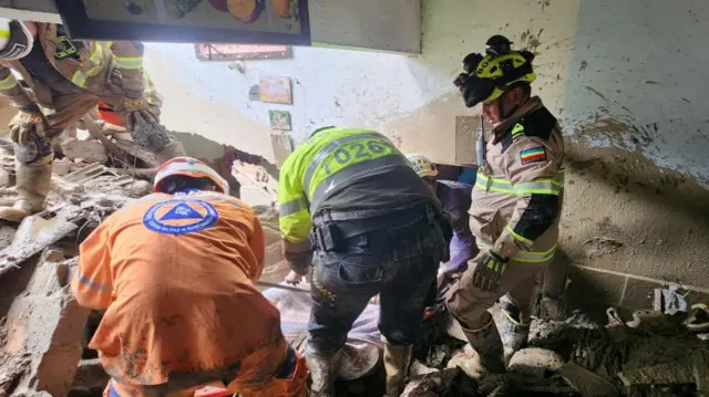 Quetame: las imágenes de los efectos de la avalancha en Colombia que dejó al menos 15 muertos y ...