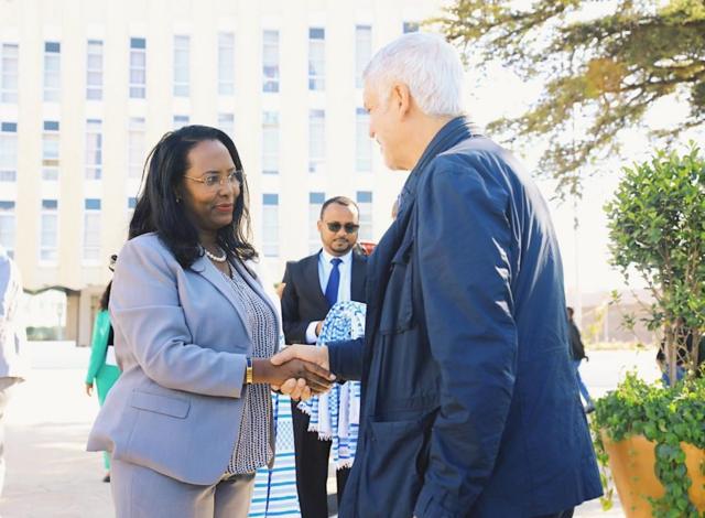 Finfinneen kunuunsaa fi guddisa daa’immanii irratti Kantiibota ...