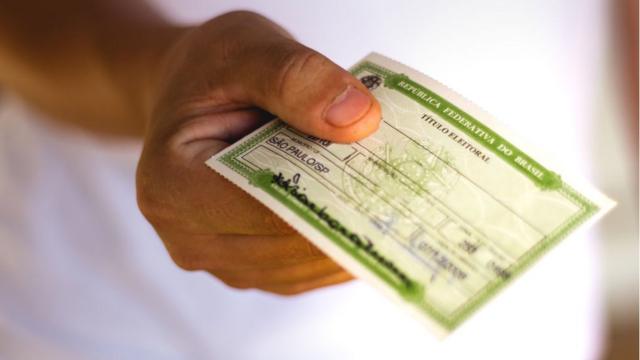 Título de eleitor: como tirar ou transferir documento para votar em ...