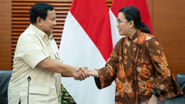 Pajak: Mengapa pemerintah berubah sikap soal PPN 12%? - BBC News Indonesia