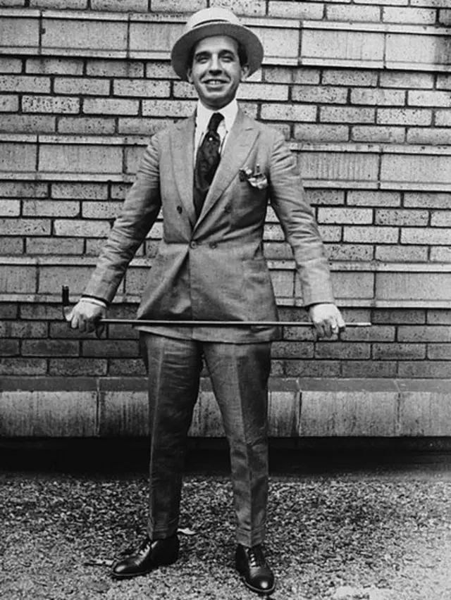 Carlo Ponzi : la vie étonnante de l'homme d'affaires italien qui a ...