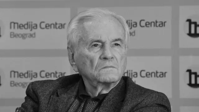 Umro Ratko Božović, profesor i sociolog kulture - BBC News na srpskom